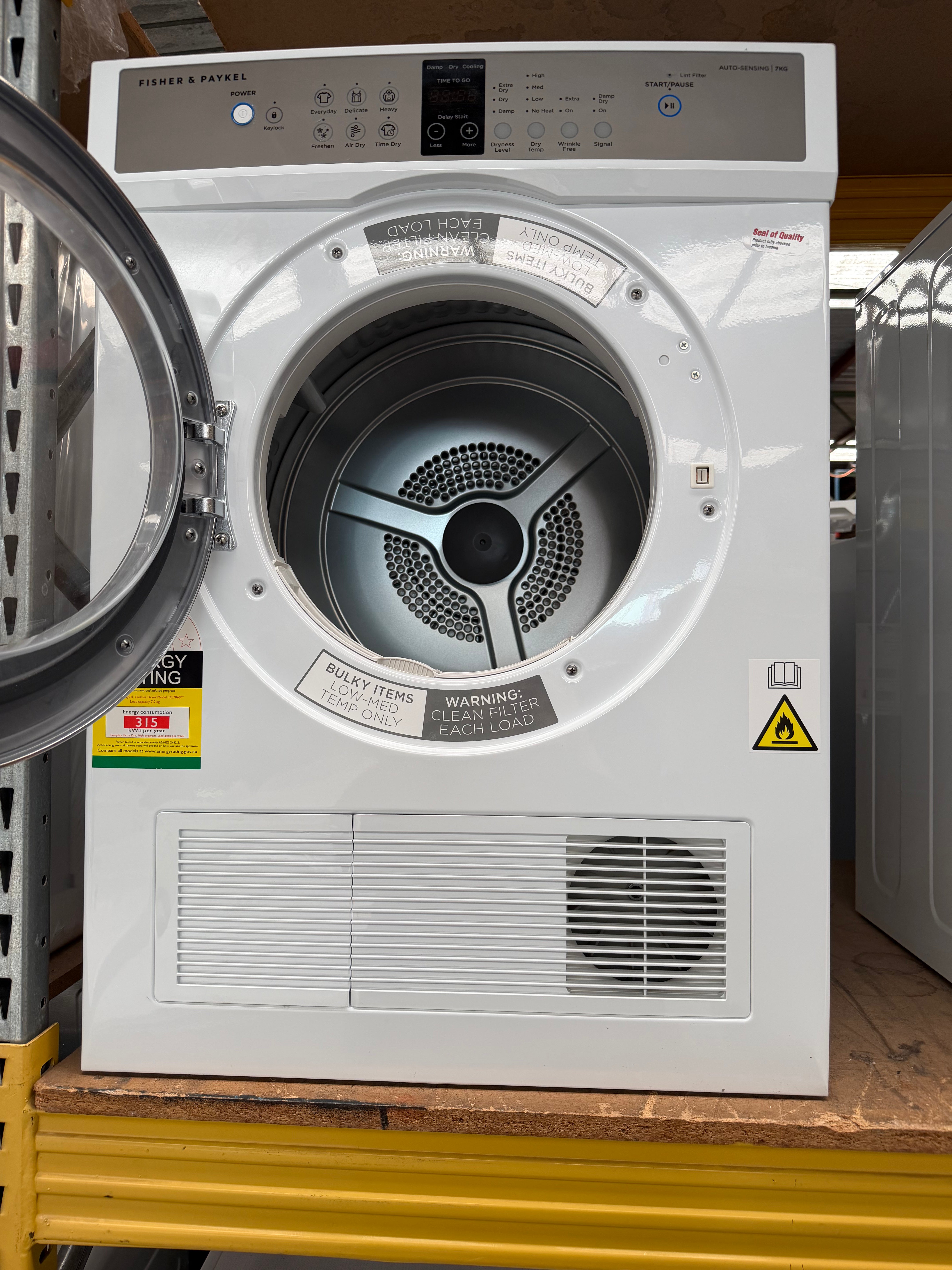 Buy PS2 - Jak II - Renegade Online in Australia | PS2 - Jak II ...